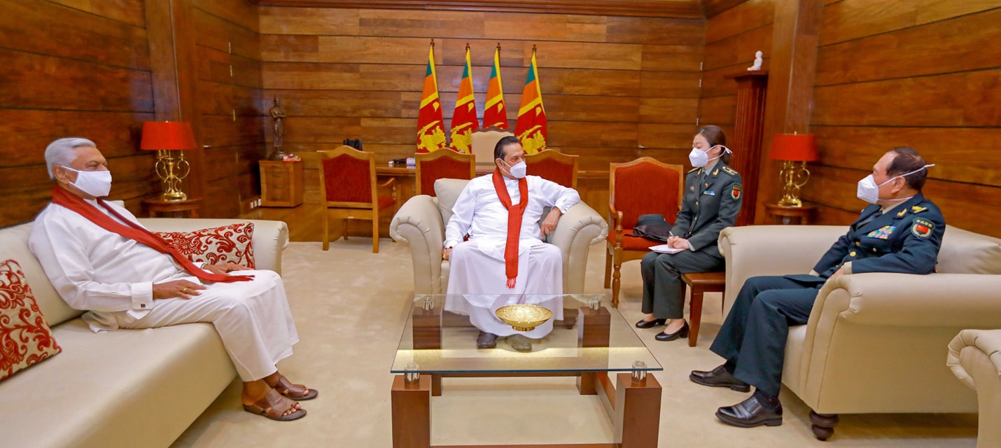 Mee Massoo.lk රට Lockdown කරන්නේ නෑ. අප සමග ඔබ ඉන්නා බව දන්නවා - අගමැති ...