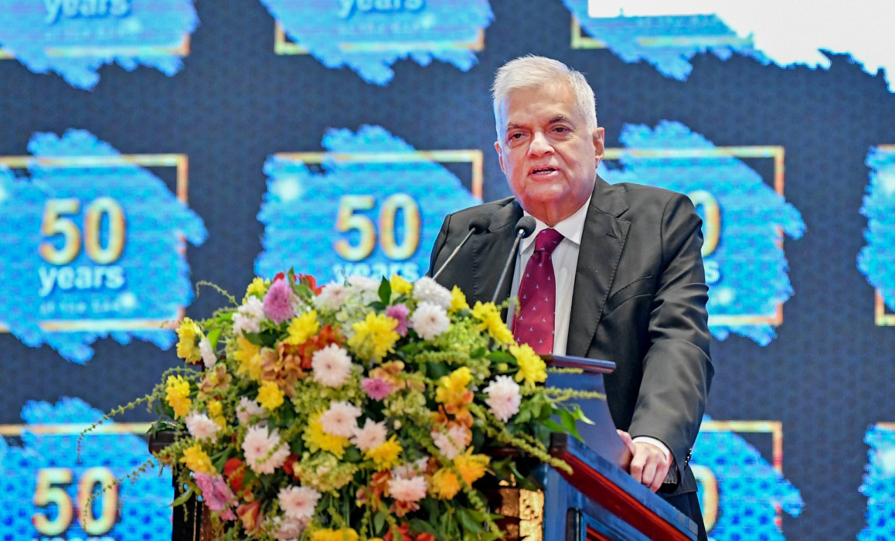එක්සත් ශ්‍රී ලංකාවක් වෙනුවෙන් සියලු බේද පසෙකලා අත්වැල් බැඳ ගනිමු ...